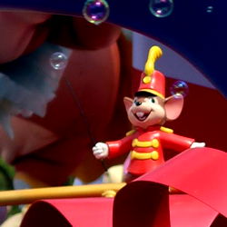 Joy Mei - The Sensual Swimsuit Queen on OnlyFans