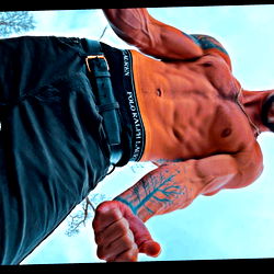 Bryan Tyler 🔝 4% - Unmatched Content and Authenticity from Florida, USA