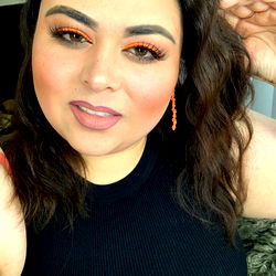 Anais - The Exclusive World of Passion and Elegance