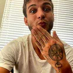 Elliot Finn - Male Model