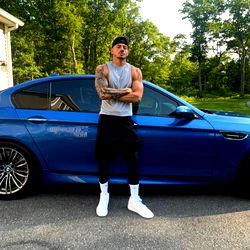 Daddy Shawn - Premium Model's Exclusive OnlyFans Profile