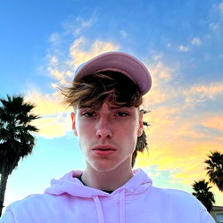 Maxence's Exclusively HOT OnlyFans Profile