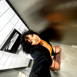 Queen Jazzy ༺☆༻ - Sensual Women's Enchantment on OnlyFans