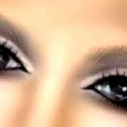 Crystal Minton: Captivating Content with a Verbose Voice