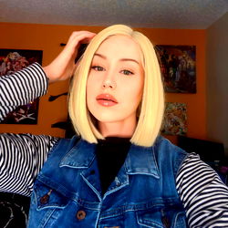 Ruby Robusta - Stunning Model with a Wild Side